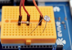 Light Sensor (LDR) with evive | Arduino IDE - STEMpedia Education