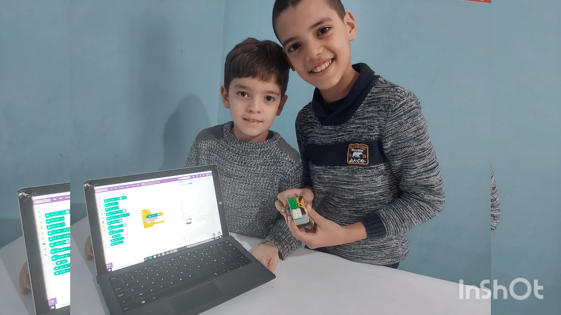 Advanced Child Safety Bracelet - Notify Parents of Danger and Take ...