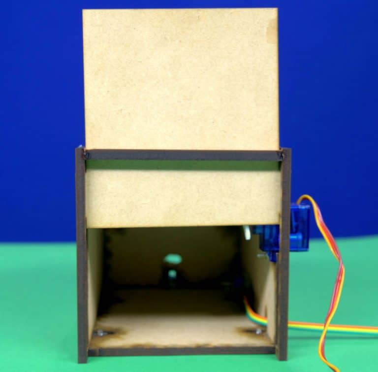 How to make DIY Automatic Rat/Mouse Trapper at Home - STEMpedia