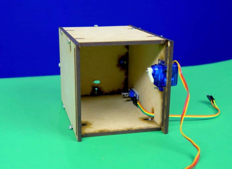 How to make DIY Automatic Rat/Mouse Trapper at Home - STEMpedia