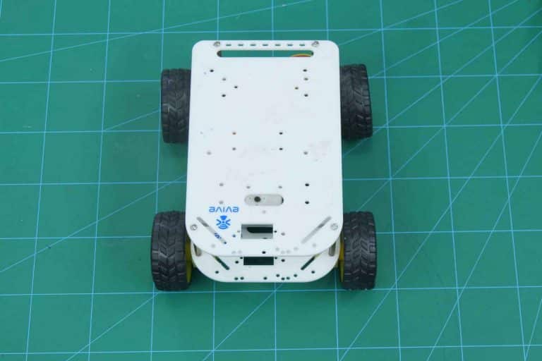 How to make Mobile Controlled Floor Cleaning/CleanSweep Robot, Arduino