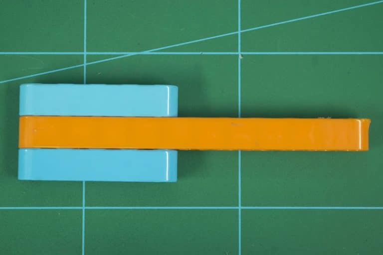 How to make DIY Soccer Playing Mobile Robots using Arduino & Bluetooth