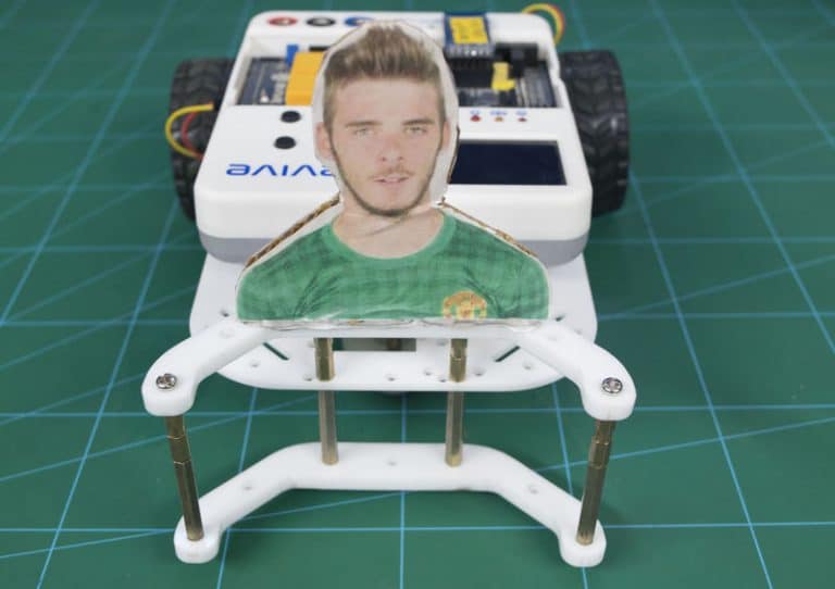 How To Make Diy Soccer Playing Mobile Robots Using Arduino And Bluetooth